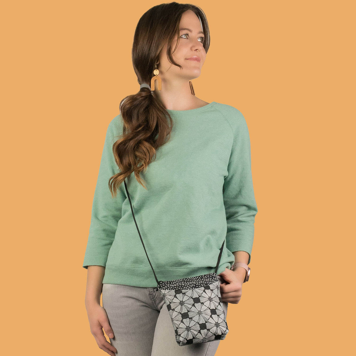 Maruca Design - Busy Bee (Assorted Designs) – Phoenix Gallery